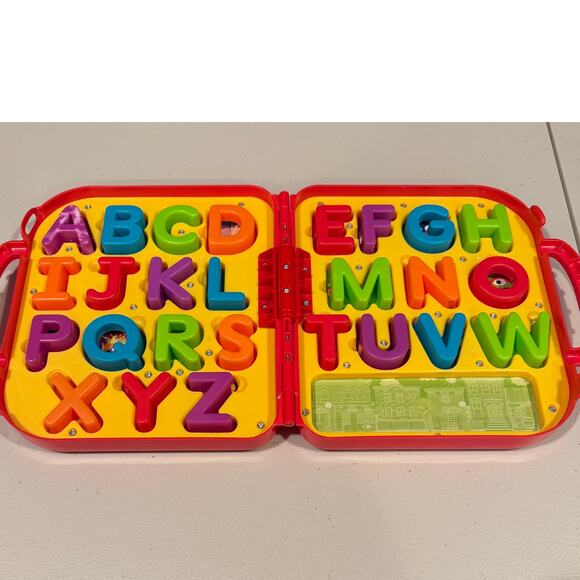 Sesame Street | Toys | Sesame Street Elmo Alphabet Carry Case Toy 26 ...